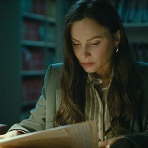 Photos et affiches de la série Cassandra - AlloCiné