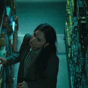 Photos et affiches de la série Cassandra - AlloCiné