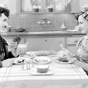 Les Temps modernes - film 1936 - AlloCiné