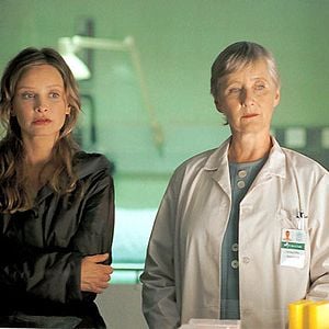 Fragile - Film 2005 - AlloCiné