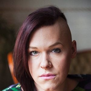 Saga Becker - AlloCiné