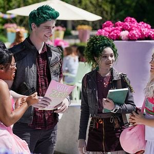 Zombies 2 - Film 2020 - AlloCiné