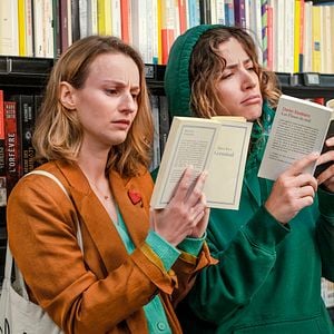 Manon Azem - AlloCiné