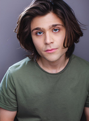 Aamer Husain - AlloCiné