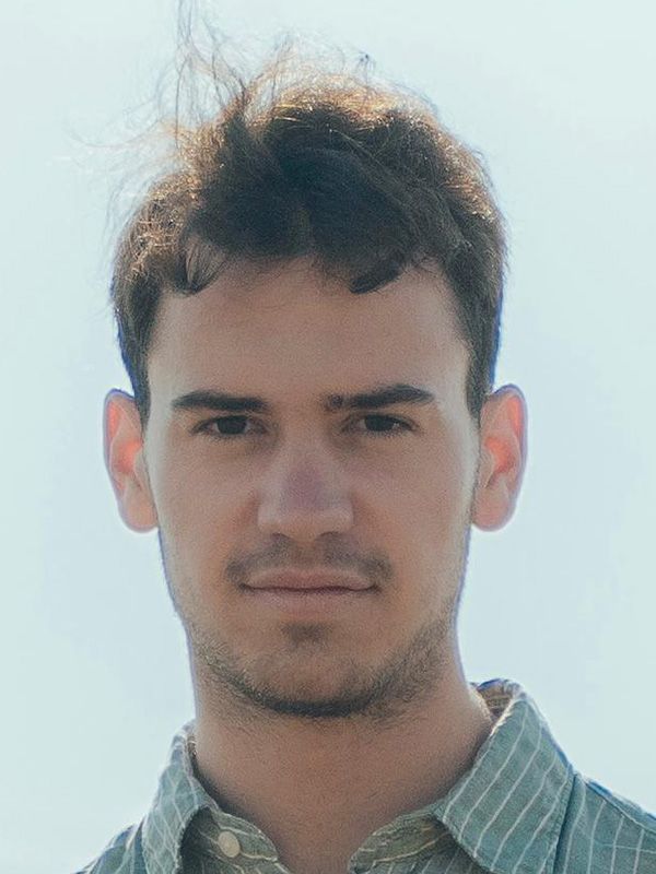 Gabriel Tesson : Sa biographie - AlloCiné