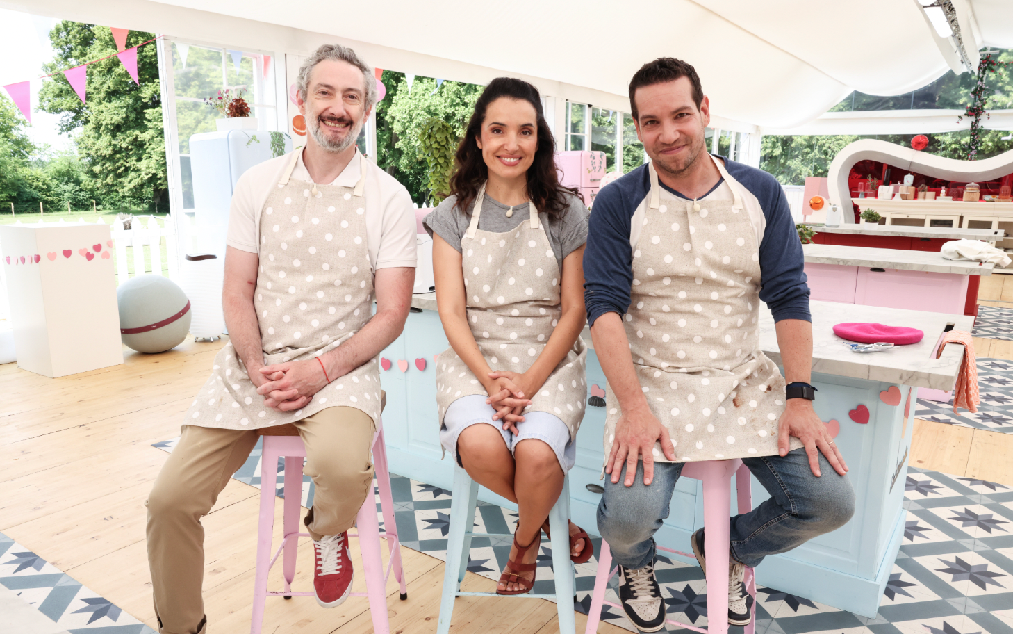 Le Meilleur Pâtissier spécial célébrités revient le 11 janvier ...