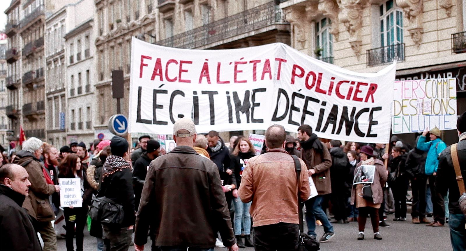 Photo du film Le Repli - Photo 2 sur 7 - AlloCiné