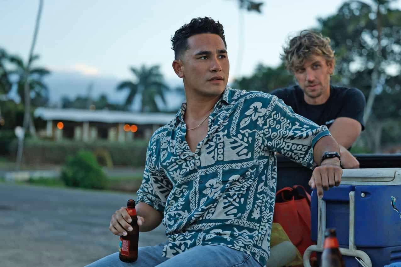 Rescue: HI-Surf : Photo Adam Demos, Kekoa Kekumano - 21 sur 43 - AlloCiné