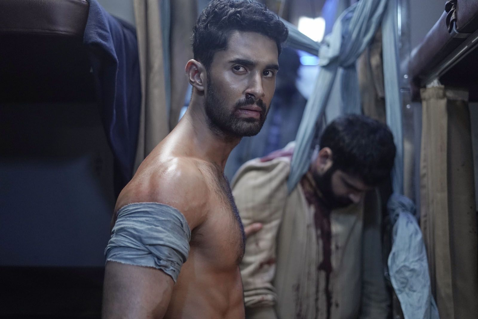 Photo de Laksh Lalwani - Kill : Photo Laksh Lalwani - Photo 6 sur 10 - AlloCiné