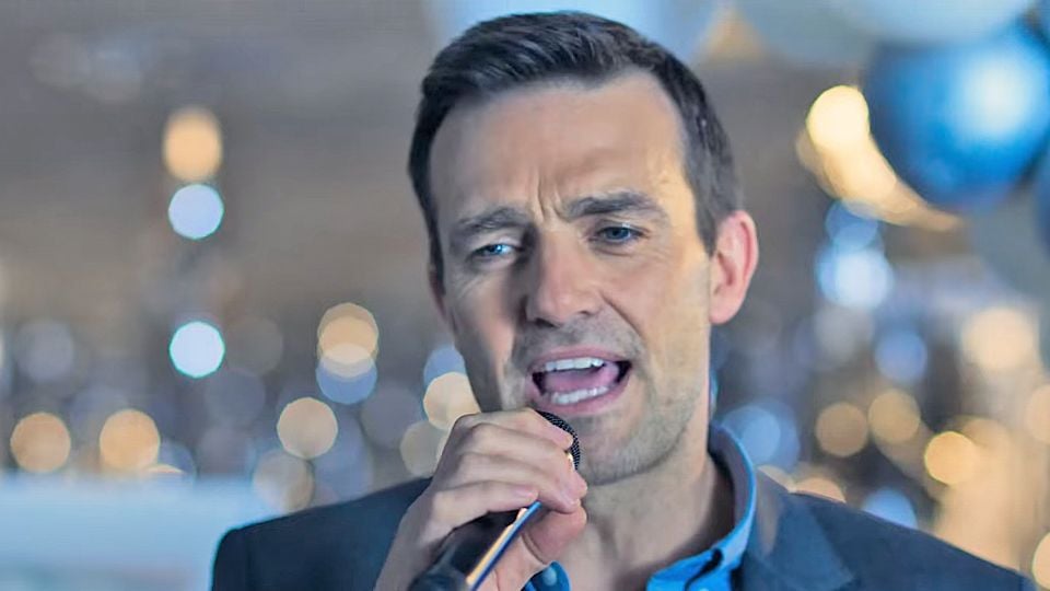 Trailer du film The Shakedown - The Shakedown Bande-annonce VO - AlloCiné