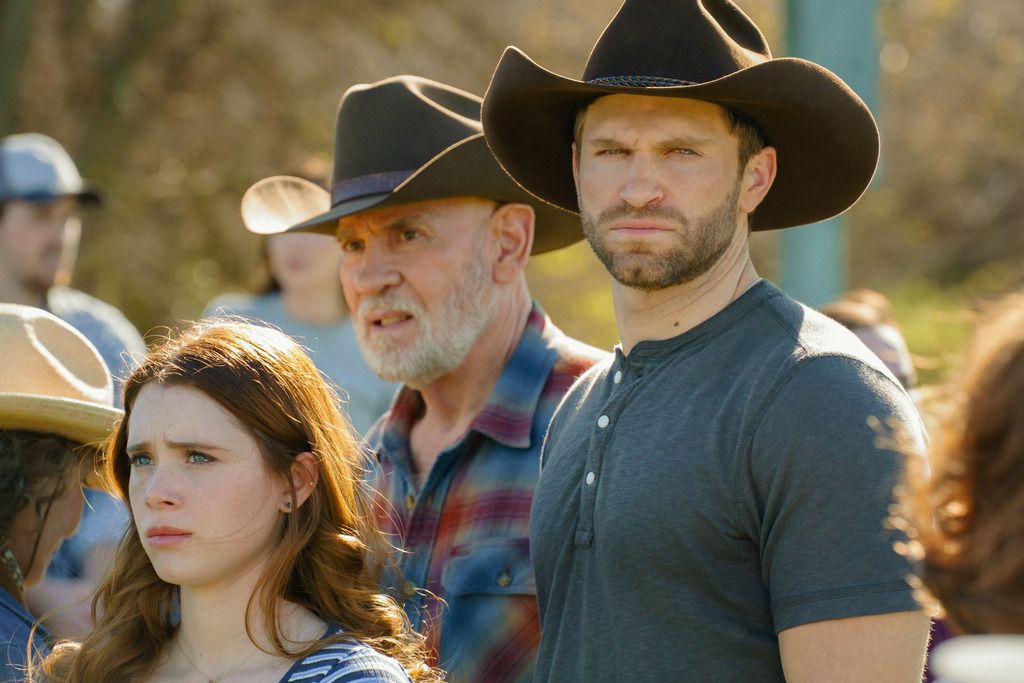 Walker : Walker : Photo Keegan Allen, Violet Brinson, Mitch Pileggi ...