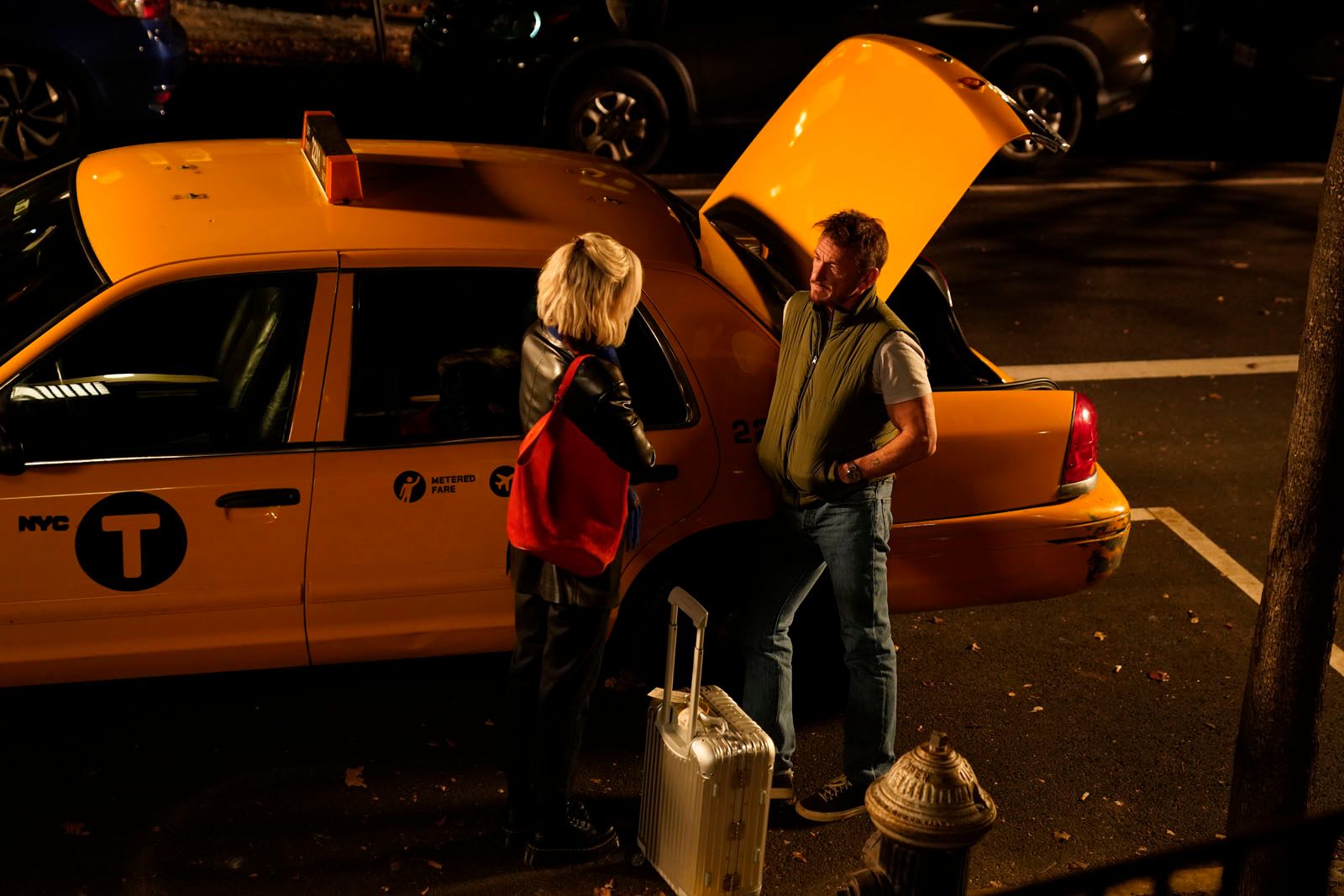 Photo de Sean Penn - Daddio : Photo Sean Penn, Dakota Johnson - Photo 0 ...