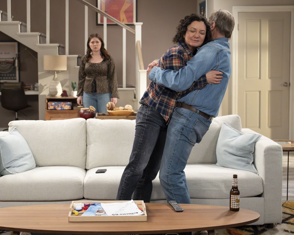 The Conners : The Conners : Photo Sara Gilbert, John Goodman, Emma ...