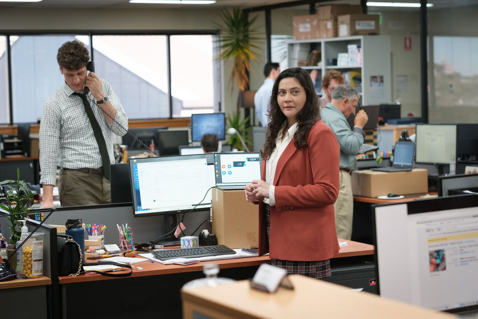 The Office (AU) : Photo Shari Sebbens, Steen Raskopoulos - 6 sur 23 ...