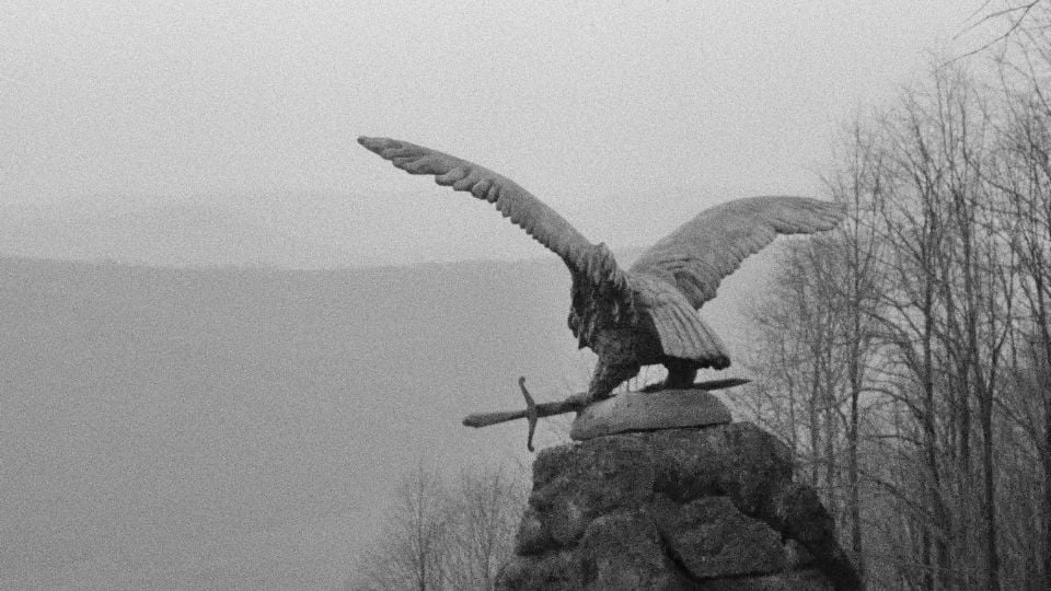 Trailer du film Crépuscule - Crépuscule Bande-annonce VO STFR - AlloCiné