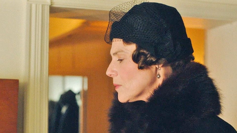 Trailer du film Une Femme Respectable - Une Femme Respectable Bande ...