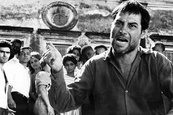 Photo de Anselmo Duarte - La Parole donnée : Photo Leonardo Villar (I ...