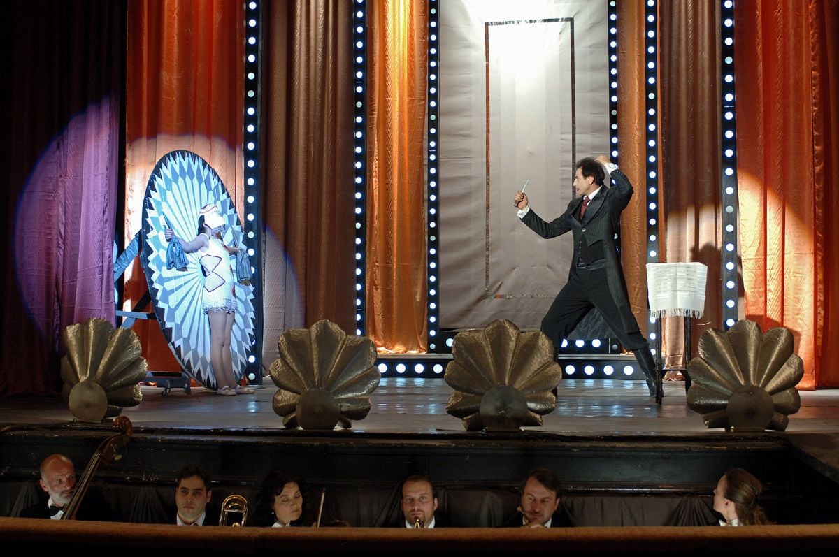 Photo du film Adam Resurrected - Photo 10 sur 17 - AlloCiné