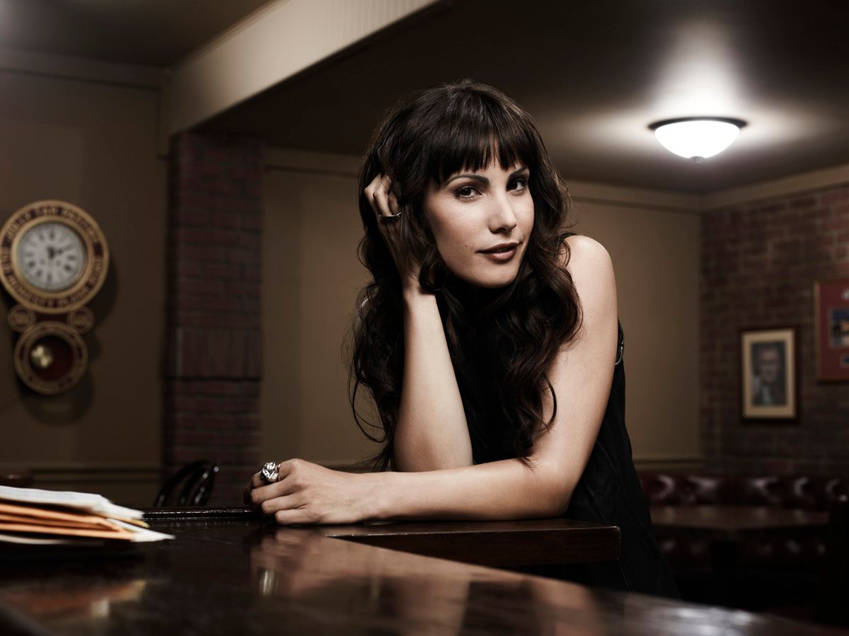 Photo de Carly Pope - Photo Carly Pope - Photo 22 sur 34 - AlloCiné