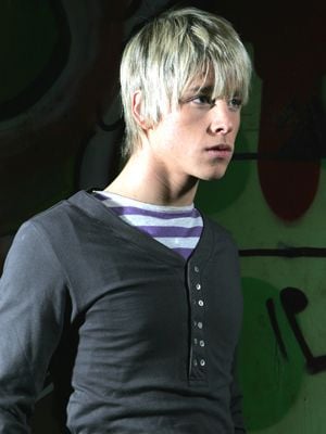 Mitch Hewer - AlloCiné