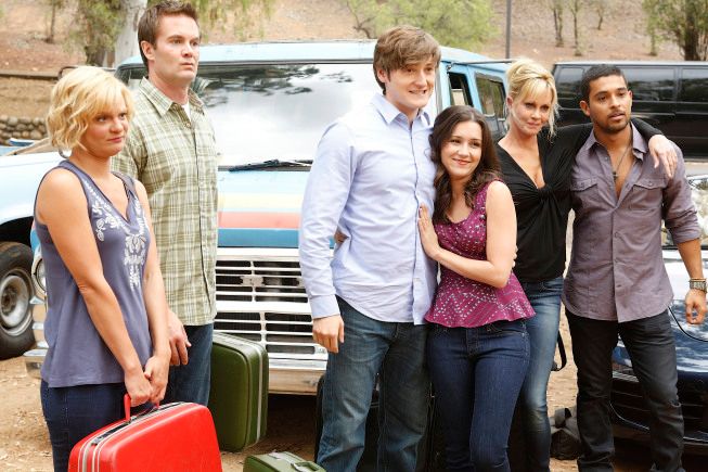 Raising Hope : Raising Hope : Photo Melanie Griffith, Wilmer Valderrama ...