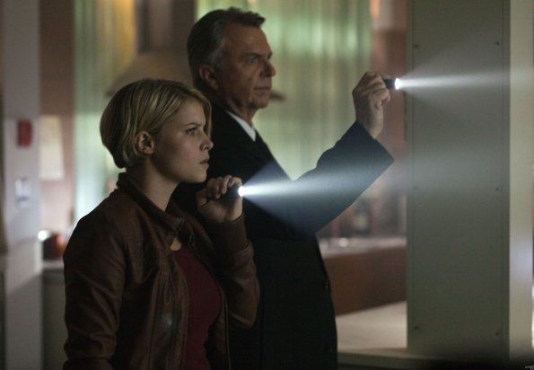 Photo de Sam Neill - Alcatraz : Photo Sarah Jones, Sam Neill - Photo 94 ...