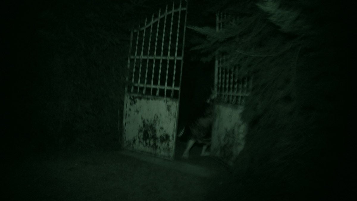 Photo du film Atrocious - Photo 10 sur 20 - AlloCiné