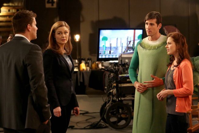 Bones : Bones : Photo Jonathan Chase, David Boreanaz, Emily Deschanel ...
