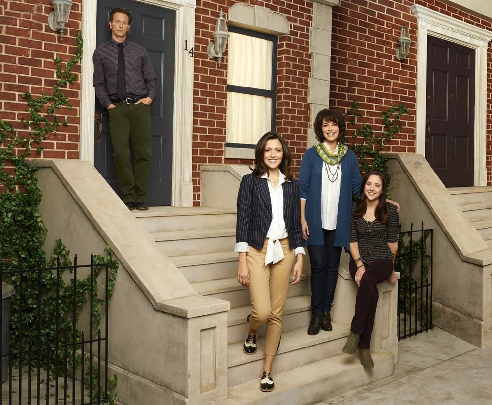 Chasing Life : Photo Steven Weber, Mary Page Keller, Haley Ramm, Italia ...
