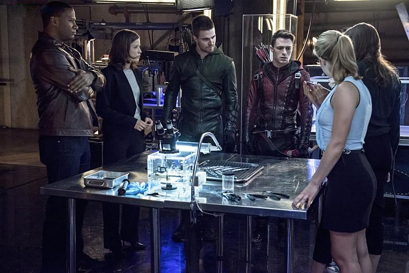 Arrow : Arrow : Photo Colton Haynes, David Ramsey, Audrey Marie ...