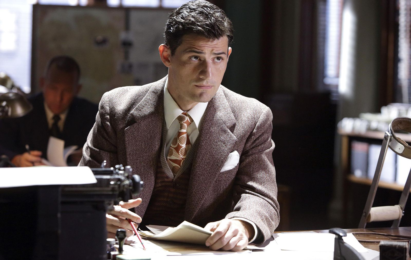 Photo de Enver Gjokaj - Agent Carter : Photo Enver Gjokaj - Photo 27 ...