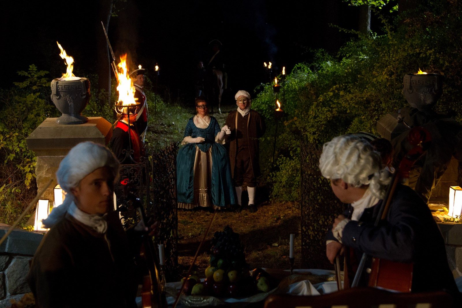 Photo du film Beyond The Mask - Photo 5 sur 11 - AlloCiné