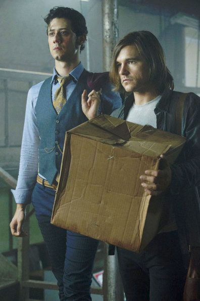 Photo de Jason Ralph - The Magicians : Photo Jason Ralph, Hale Appleman ...