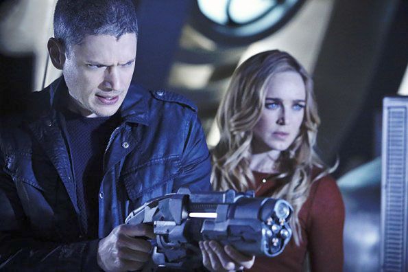 Photo de Wentworth Miller - DC's Legends of Tomorrow : Photo Caity Lotz ...