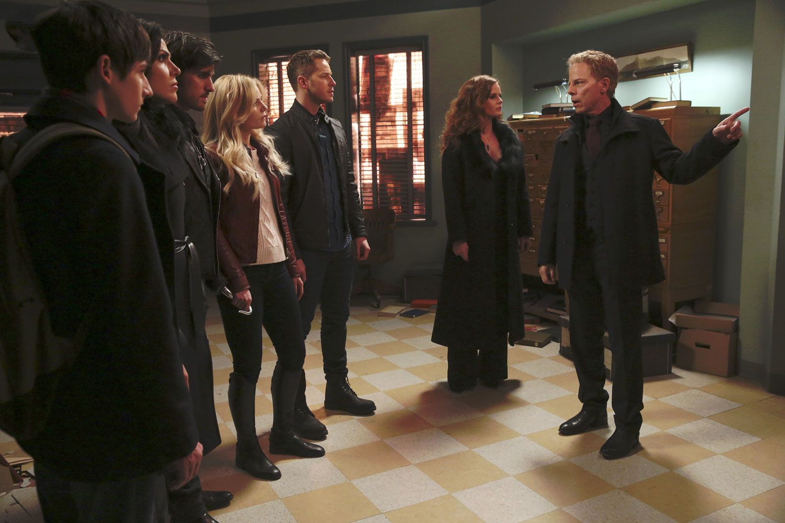 Once Upon a Time : Once Upon a Time : Photo Colin O'Donoghue, Rebecca ...