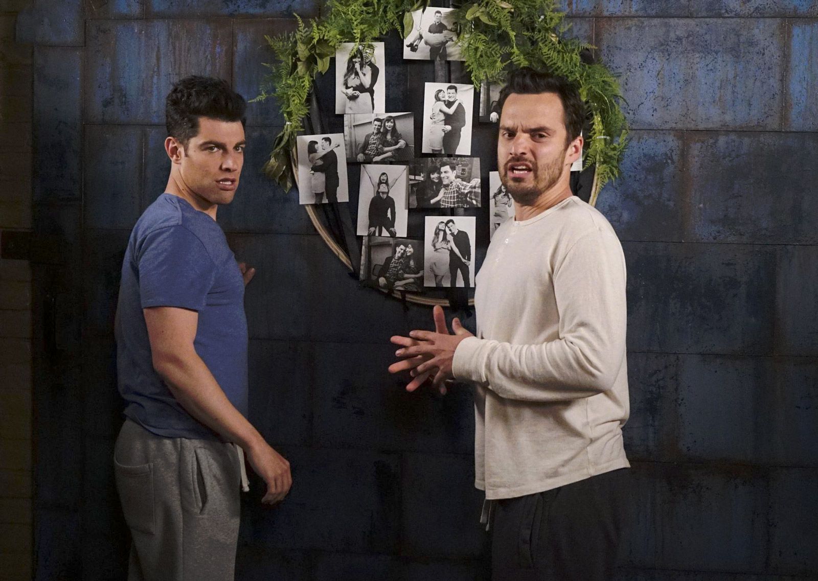 Photo de Jake Johnson - New Girl : Photo Max Greenfield, Jake Johnson ...