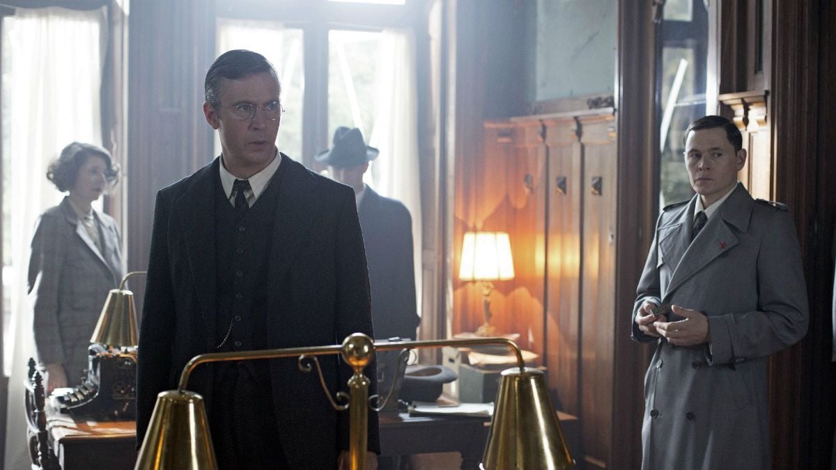 Photo de Burn Gorman - Gernika : Photo Burn Gorman, Jack Davenport ...