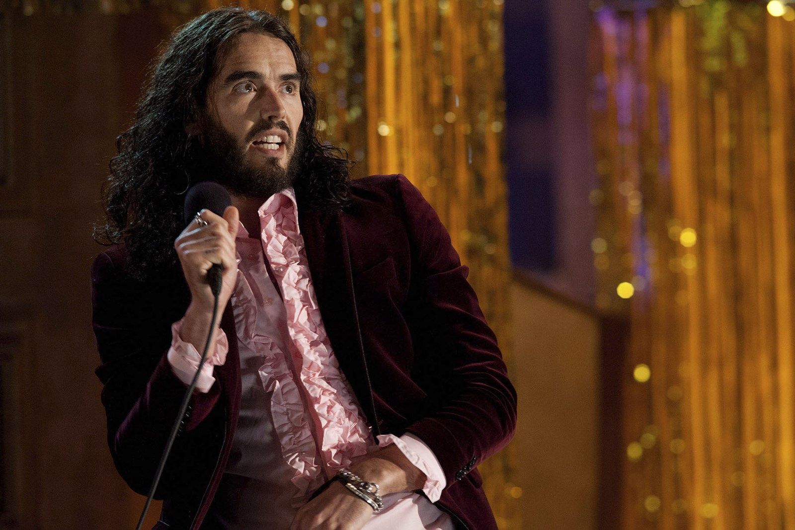 Photo de Russell Brand - Paradis : Photo Russell Brand - Photo 6 sur 38 ...