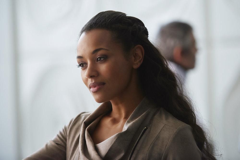 Photo de Melanie Liburd - Dark Matter : Photo Melanie Liburd - Photo 14 ...
