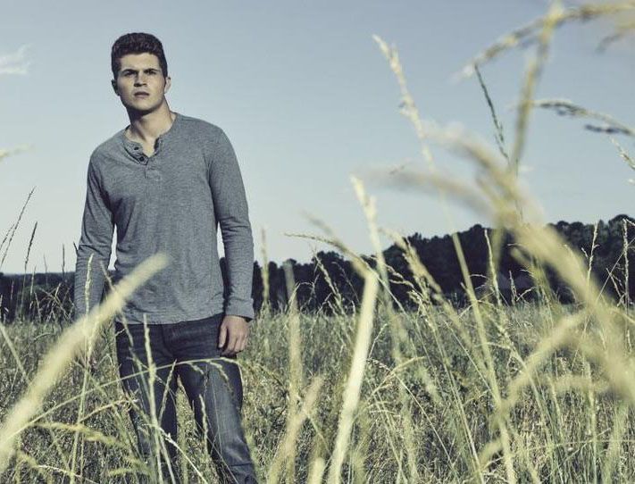 Photo de Jake Austin Walker - Photo Jake Austin Walker - Photo 7 sur 15 ...