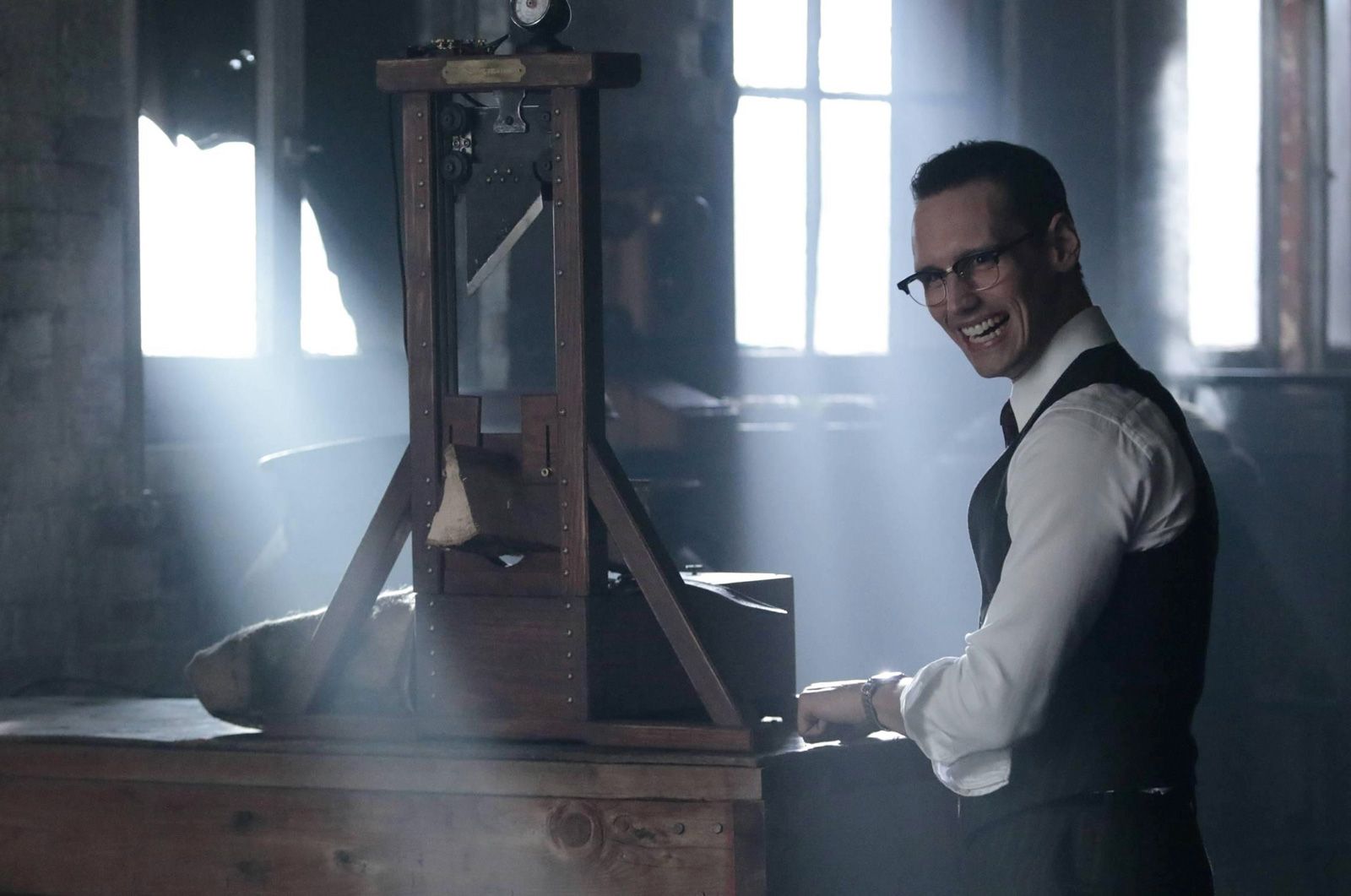 Photo de Cory Michael Smith - Gotham (2014) : Photo Cory Michael Smith ...