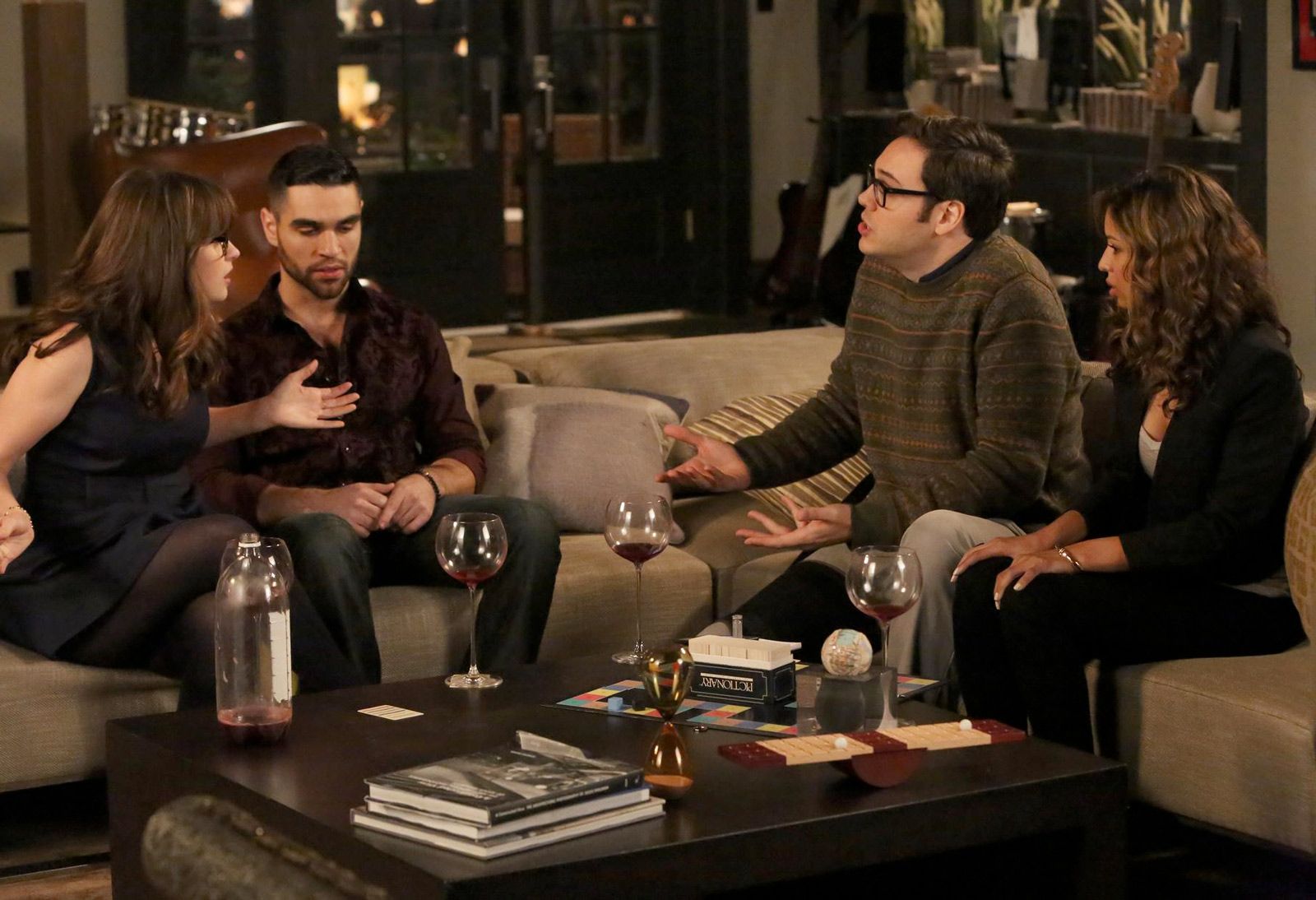 Photo de Zooey Deschanel - New Girl : Photo George Lako, Nelson ...