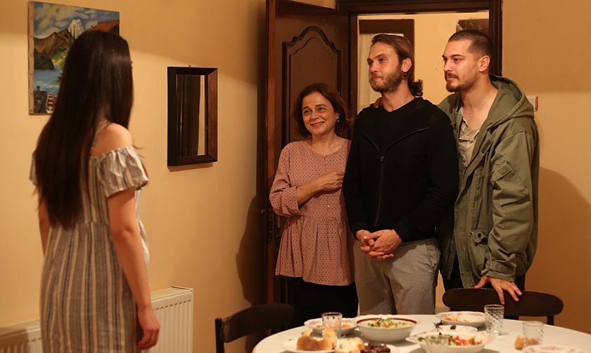 İçerde : Photo - 13 sur 45 - AlloCiné