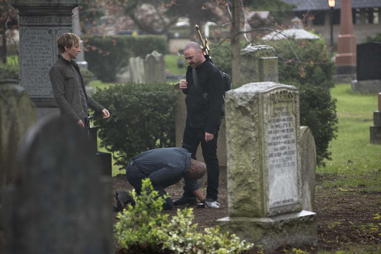 Photo de Will Tudor - Shadowhunters : Photo Alan Van Sprang, Will Tudor ...