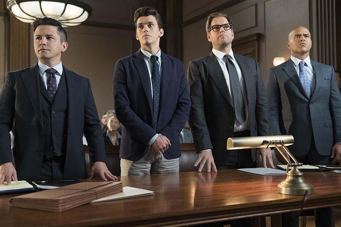 Bull : Bull : Photo Freddy Rodriguez, Sam Vartholomeos, Michael ...