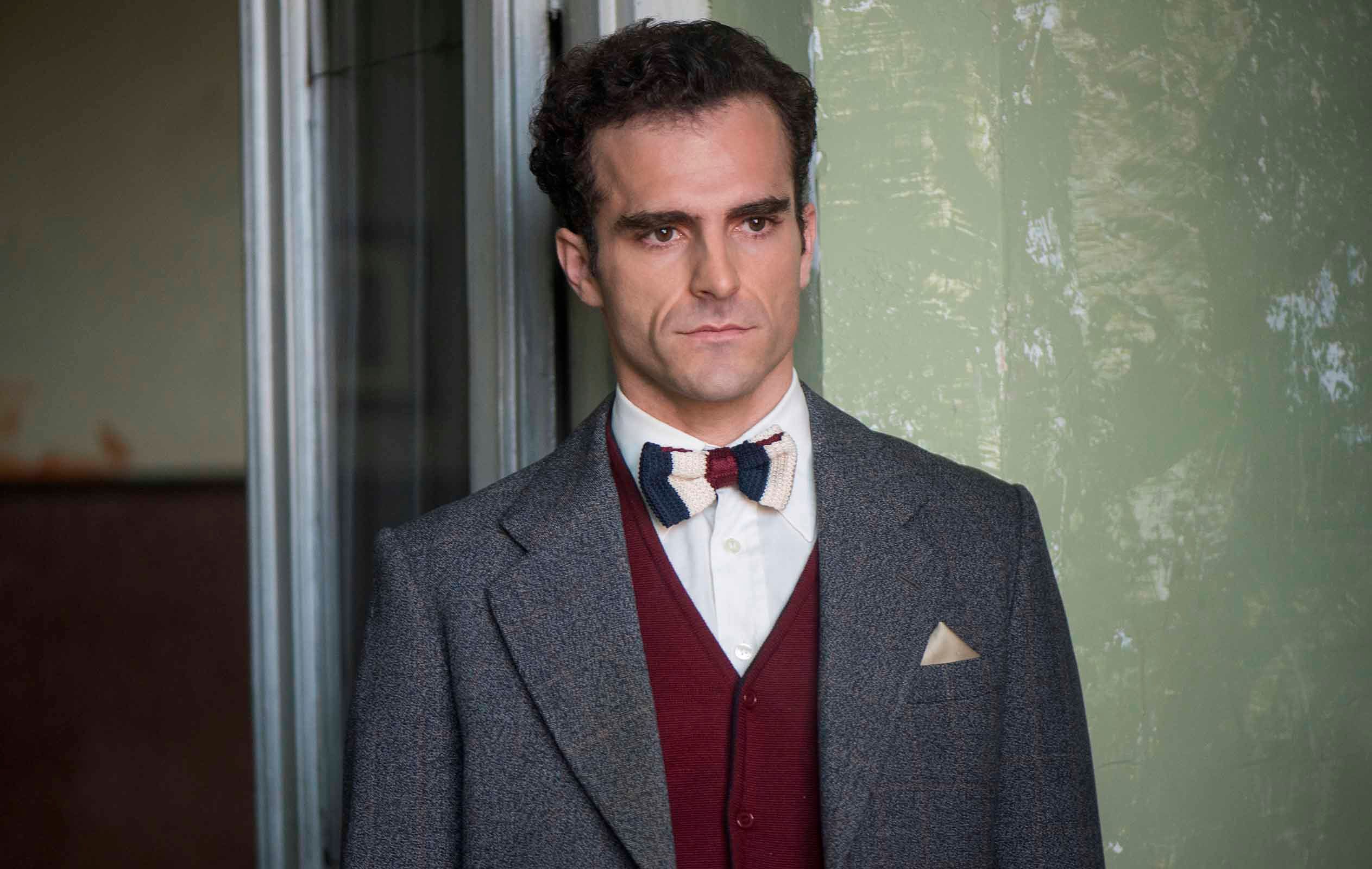 Photo de Borja Luna - Les demoiselles du téléphone : Photo Borja Luna ...