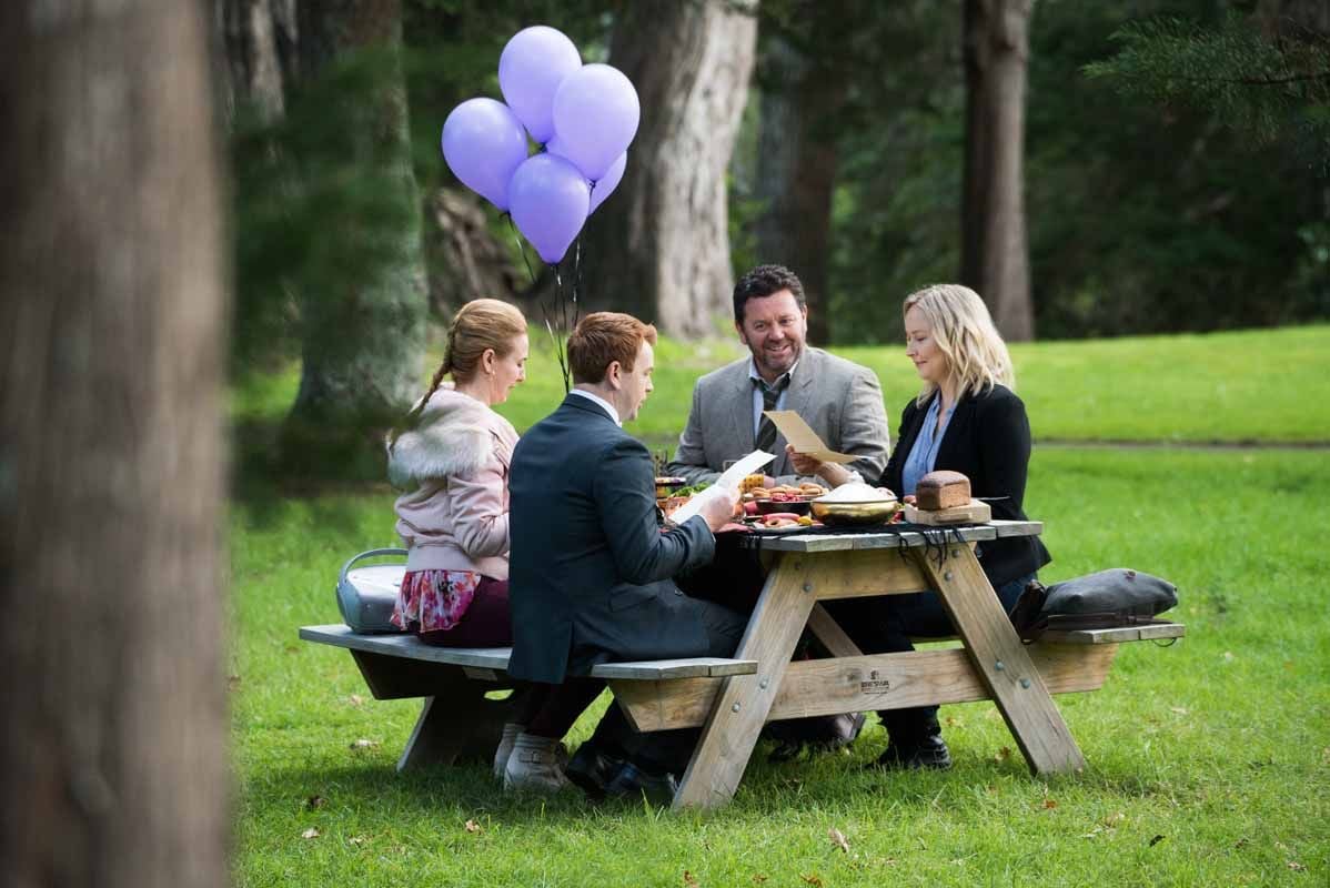 Photo de Fern Sutherland - Brokenwood : Photo Nic Sampson, Fern ...