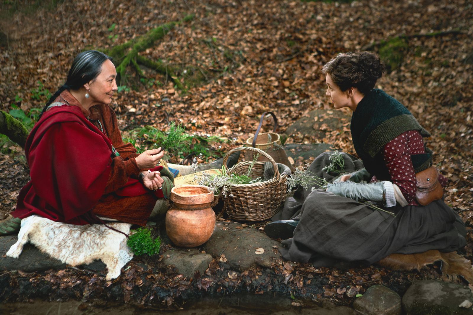 Photo de Tantoo Cardinal - Outlander : Photo Tantoo Cardinal, Caitriona ...