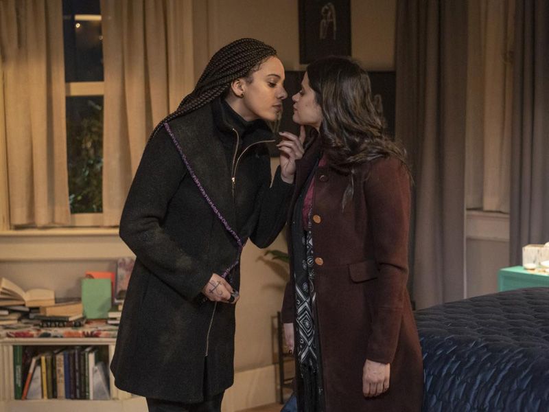 Charmed (2018) : Charmed (2018) : Photo Aleyse Shannon, Melonie Diaz ...