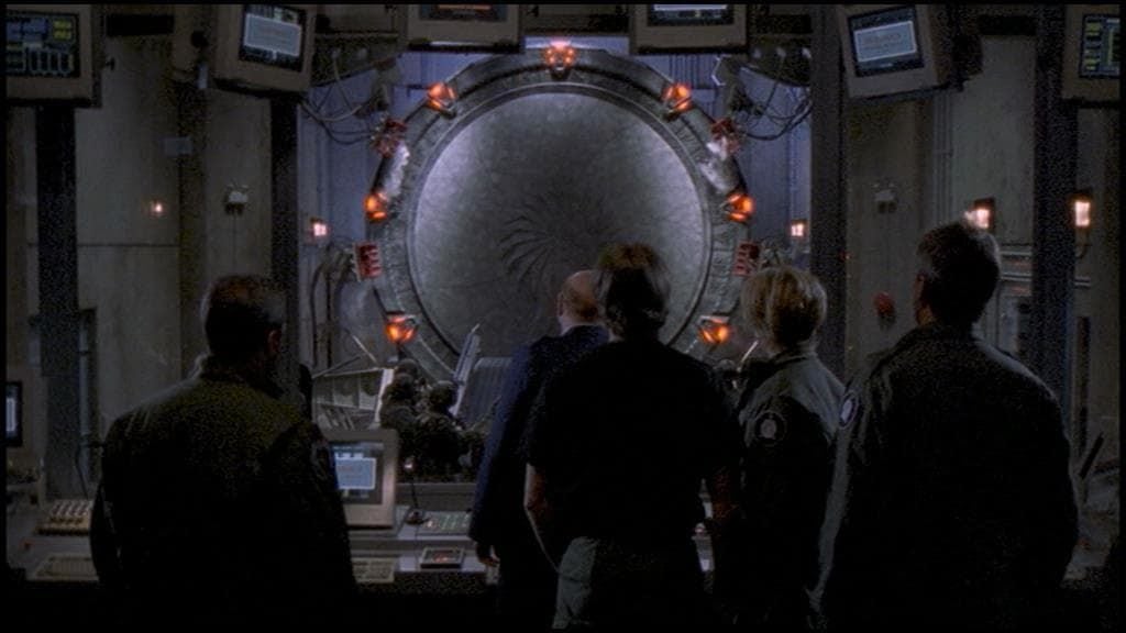 Poster Stargate SG-1 saison 1 - Affiche 221 sur 227 - AlloCiné